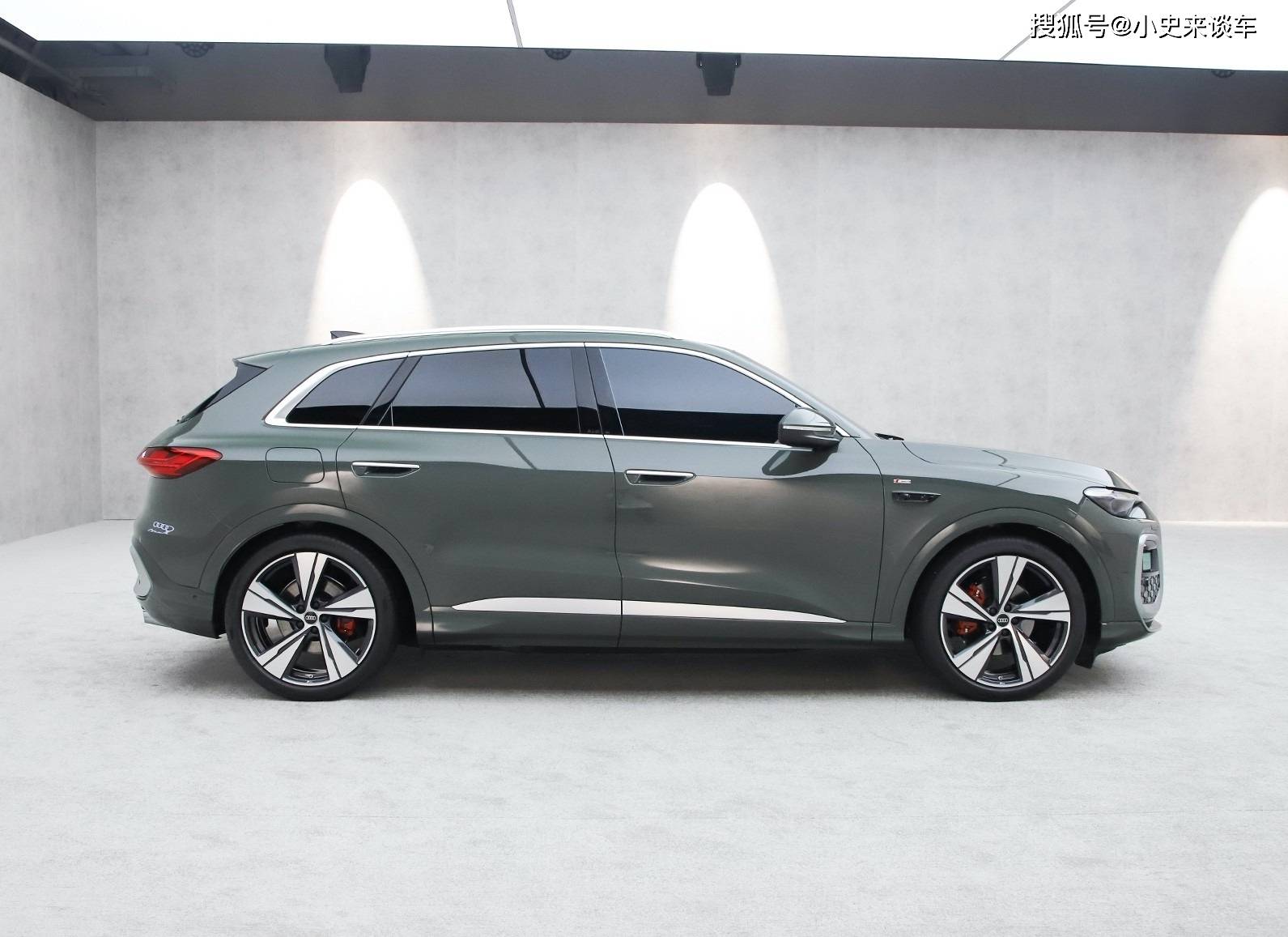 2026款奥迪Q5L实车亮相！全新外观且轴距加长，配第五代EA888引擎_搜狐汽车_搜狐网