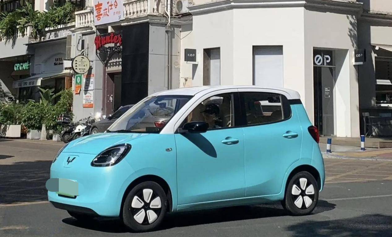 00后女生亲测：五菱宏光MINIEV四门版，少女出行搭子~_搜狐汽车_搜狐网