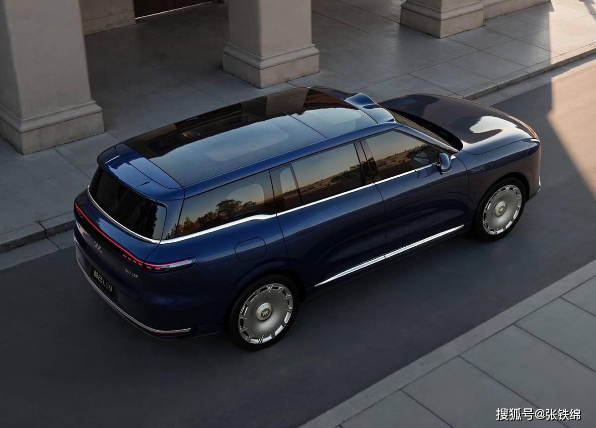 国产又一大6座SUV，智己LS9官图发布，车长5279mm，纯电续航318km_搜狐汽车_搜狐网