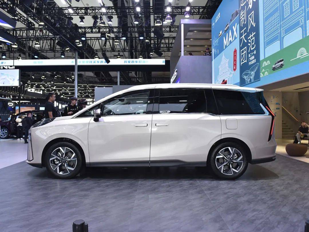 不愧为合资7座MPV的“价格屠夫”！配2.0T+9AT，才卖11万多，花半价买"别克GL8平替"值不值？太香了_搜狐汽车_搜狐网