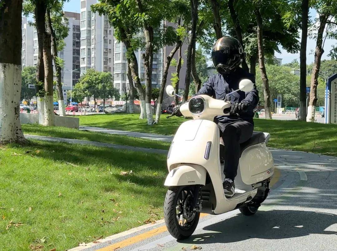 详细测评2025款五羊本田NWF125︱24款我希望能改的几乎都改了_搜狐汽车_搜狐网