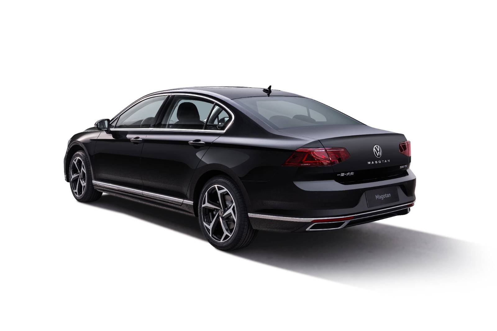 迈腾3000万辆甄选款，轴距2871mm空间表现优越。_搜狐汽车_搜狐网