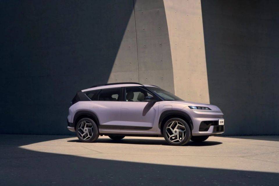 11.98 万起续航 722km！北京现代 EO 羿欧：家庭纯电 SUV 的‘细节派’选手_搜狐汽车_搜狐网