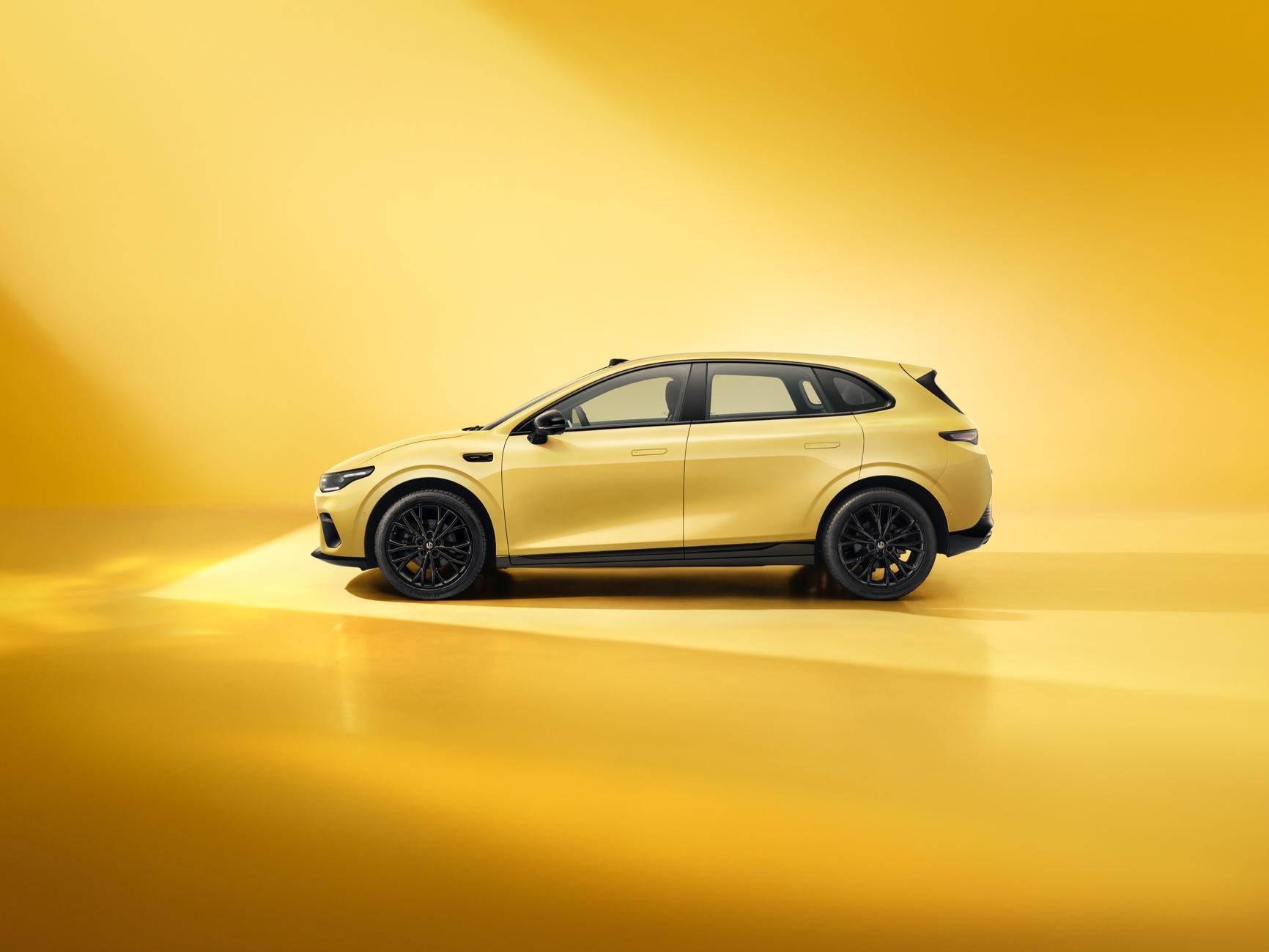 预售10.58万起 零跑Lafa5如何定义Z世代“高颜值运动轿跑”新标准？_搜狐汽车_搜狐网