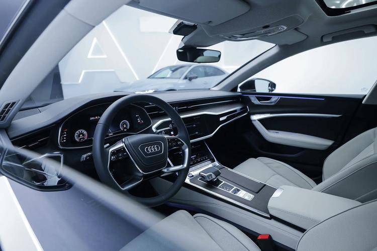 运动风格轮毂家用轿车 外观颜值再升级更吸睛_搜狐汽车_搜狐网