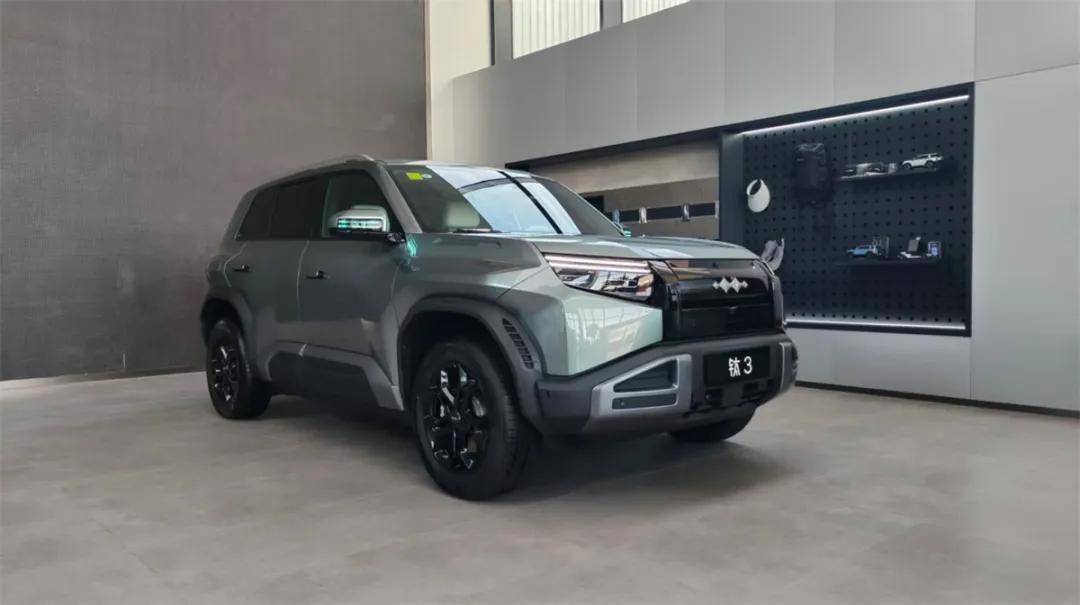 以全维服务重构汽车消费体验：比亚迪方程豹4S店探店实录_搜狐汽车_搜狐网