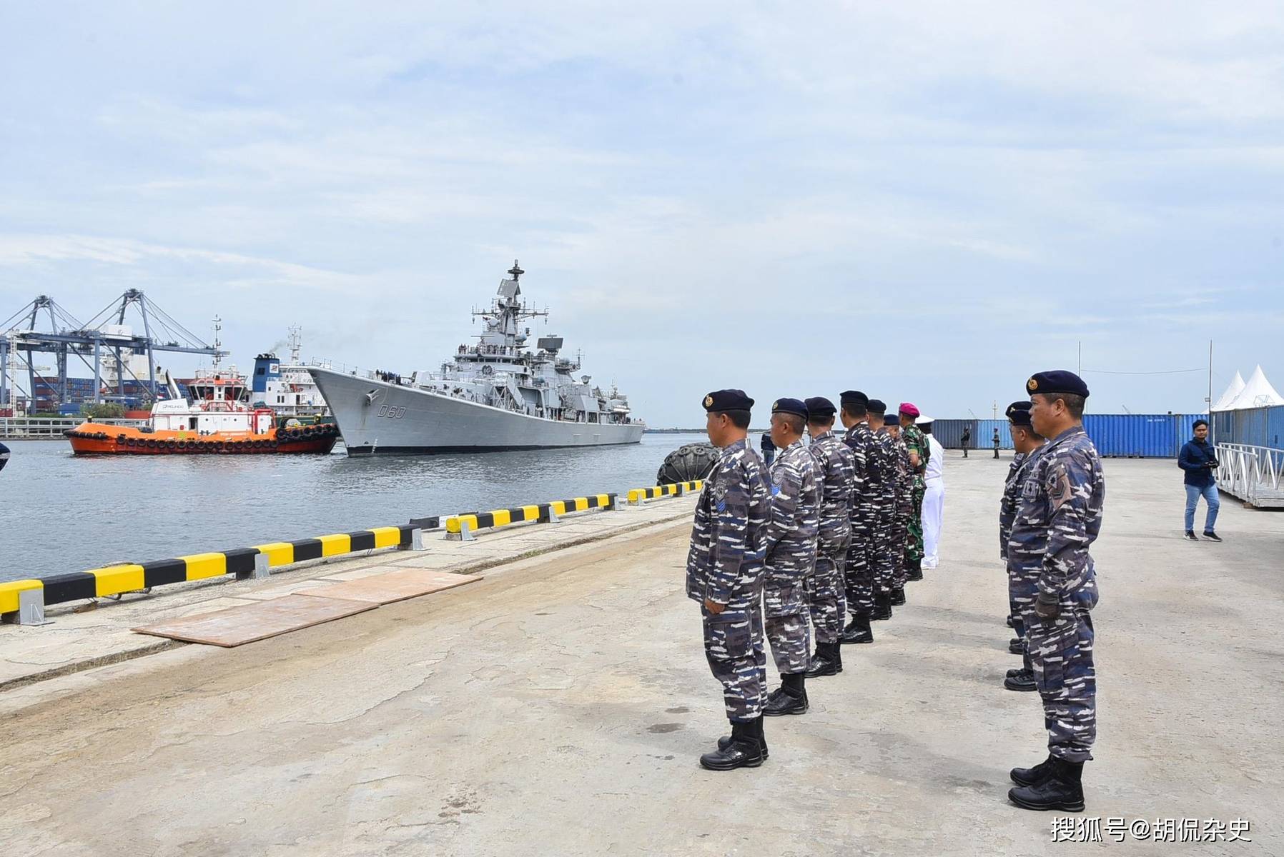 印度米梳尔号（INS Mysore）导弹驱逐舰