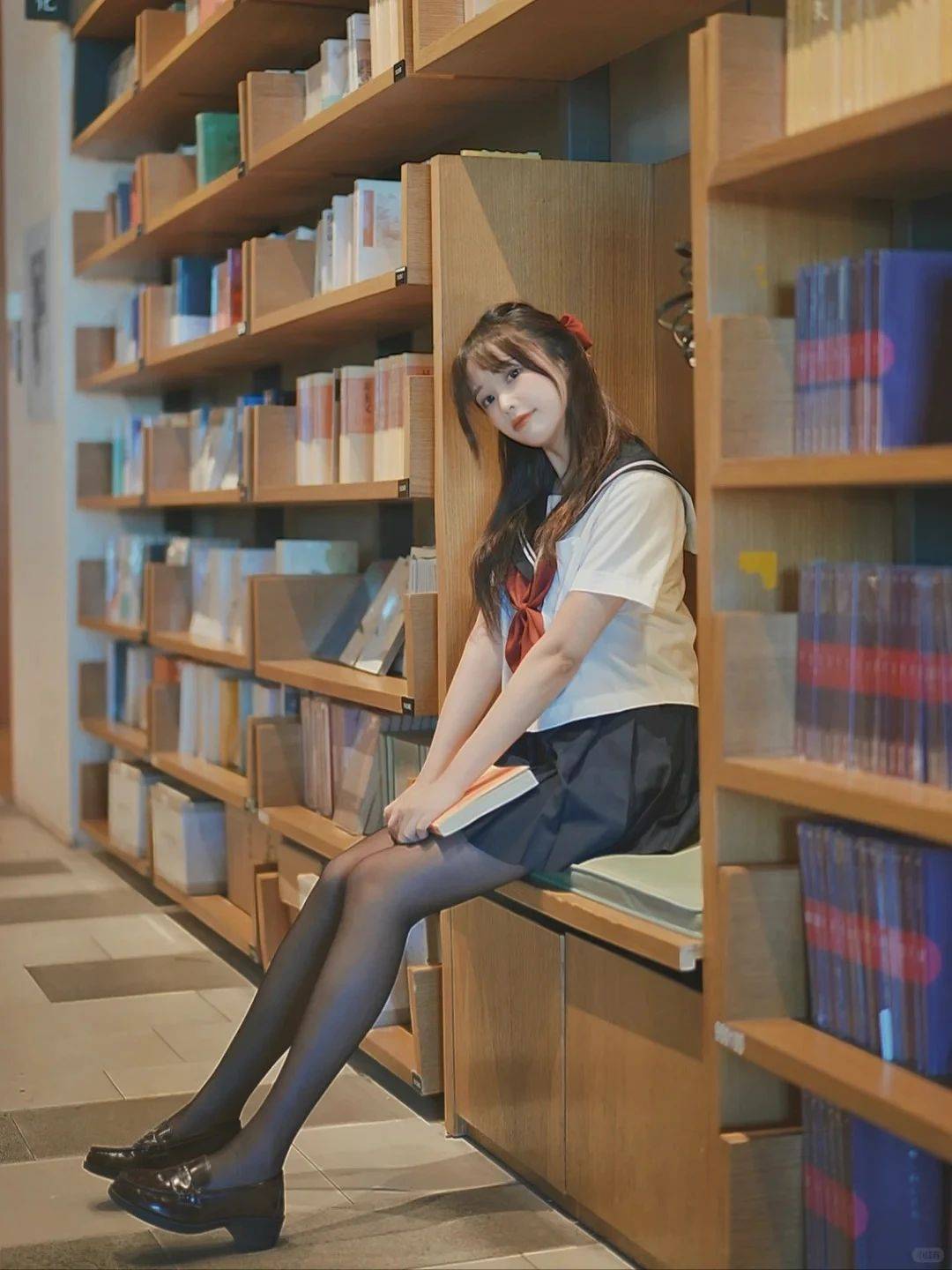 Jk配黑丝,校园女神纯欲天花板 搜狐大视野 搜狐新闻