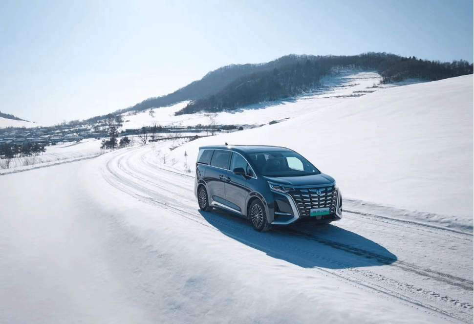 当祖师爷开始走新秀路线，GL8插混和D9谁才是标杆？_搜狐汽车_搜狐网