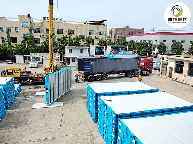 轻松折叠：便捷耐用的出口折叠集装箱房_搜狐汽车_搜狐网