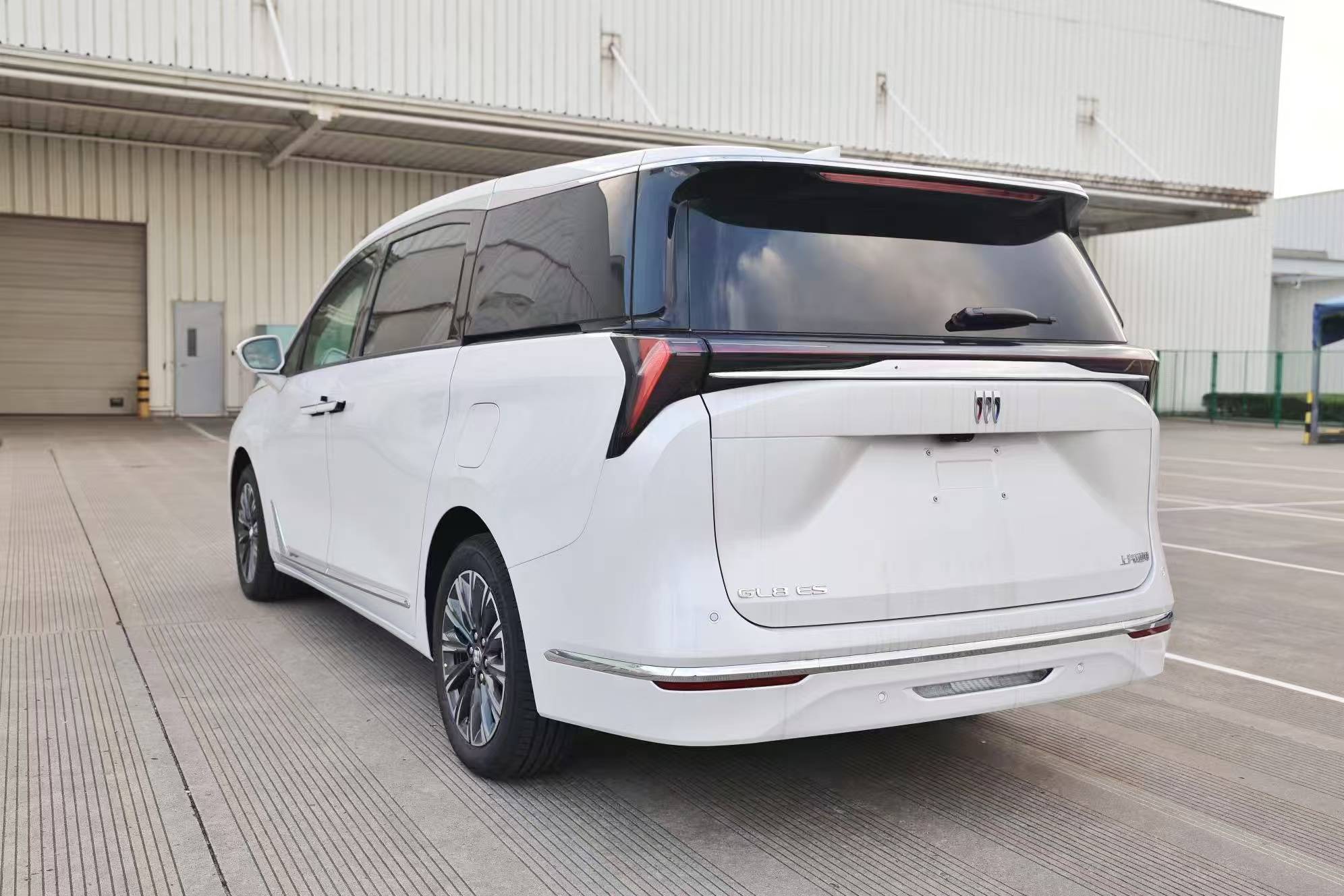 豪华感有明显提升/能否碾压赛那和格瑞维亚？ 别克全新GL8陆尊实车谍照曝光_搜狐汽车_搜狐网