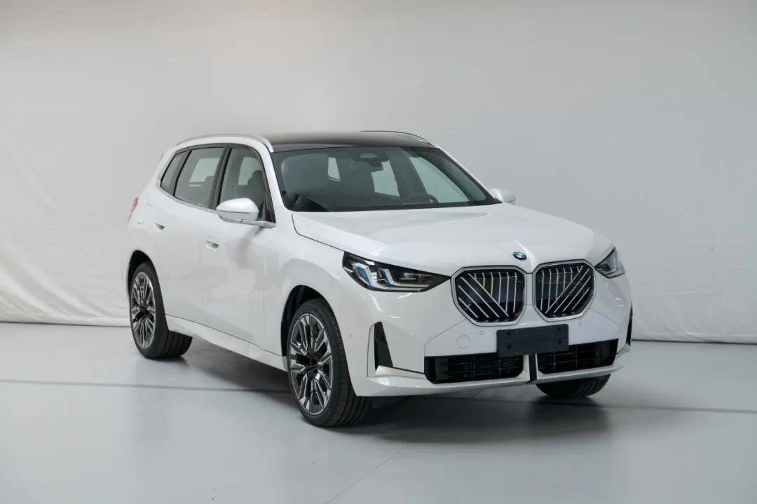 全新宝马X3 25L细节曝光，轴距竟与标轴X5一致，你期待吗？_搜狐汽车_搜狐网