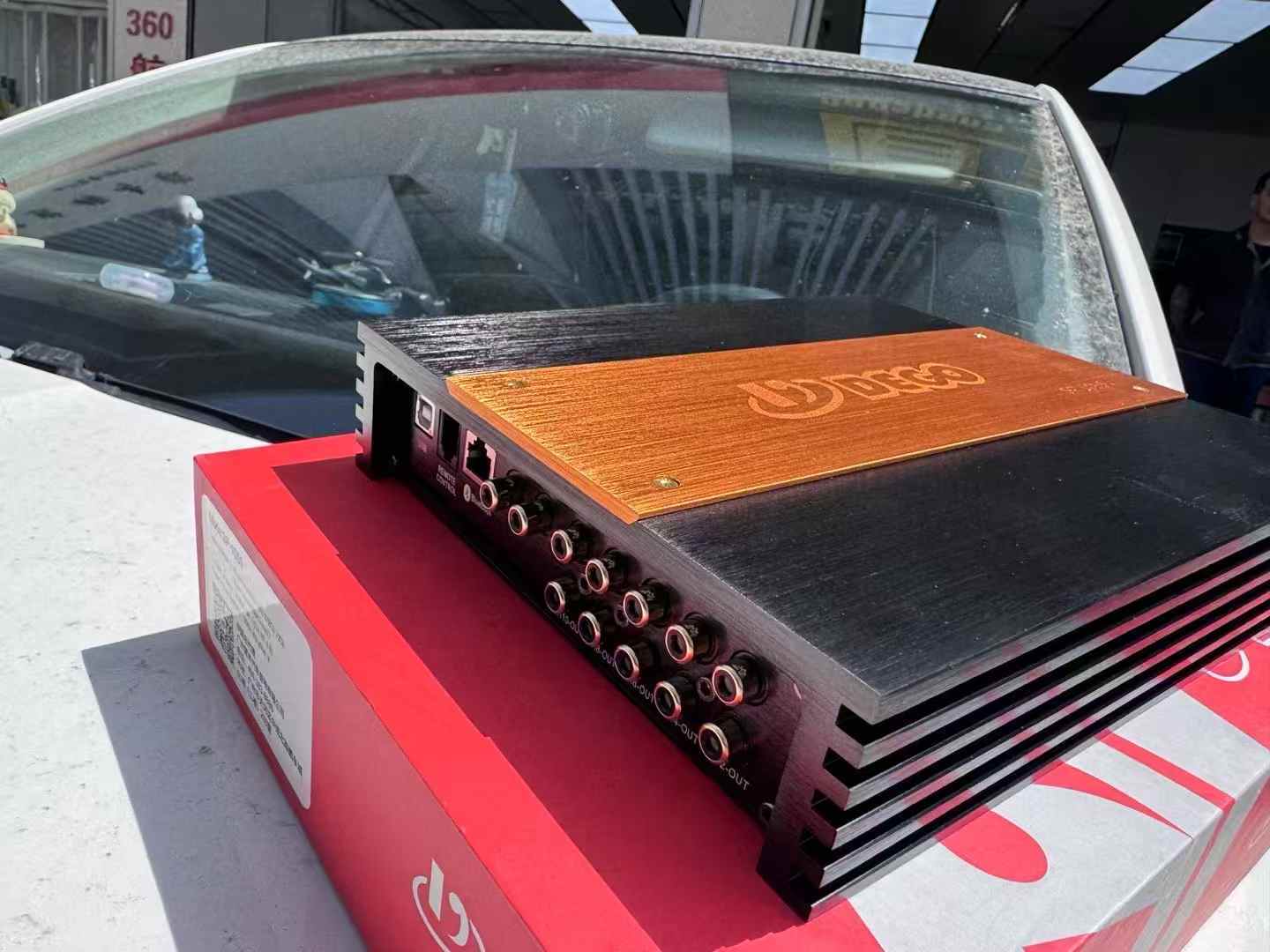 轻松提升音质，斯柯达速派音响改装埃曼德高SP1055处理器功放_搜狐汽车_搜狐网