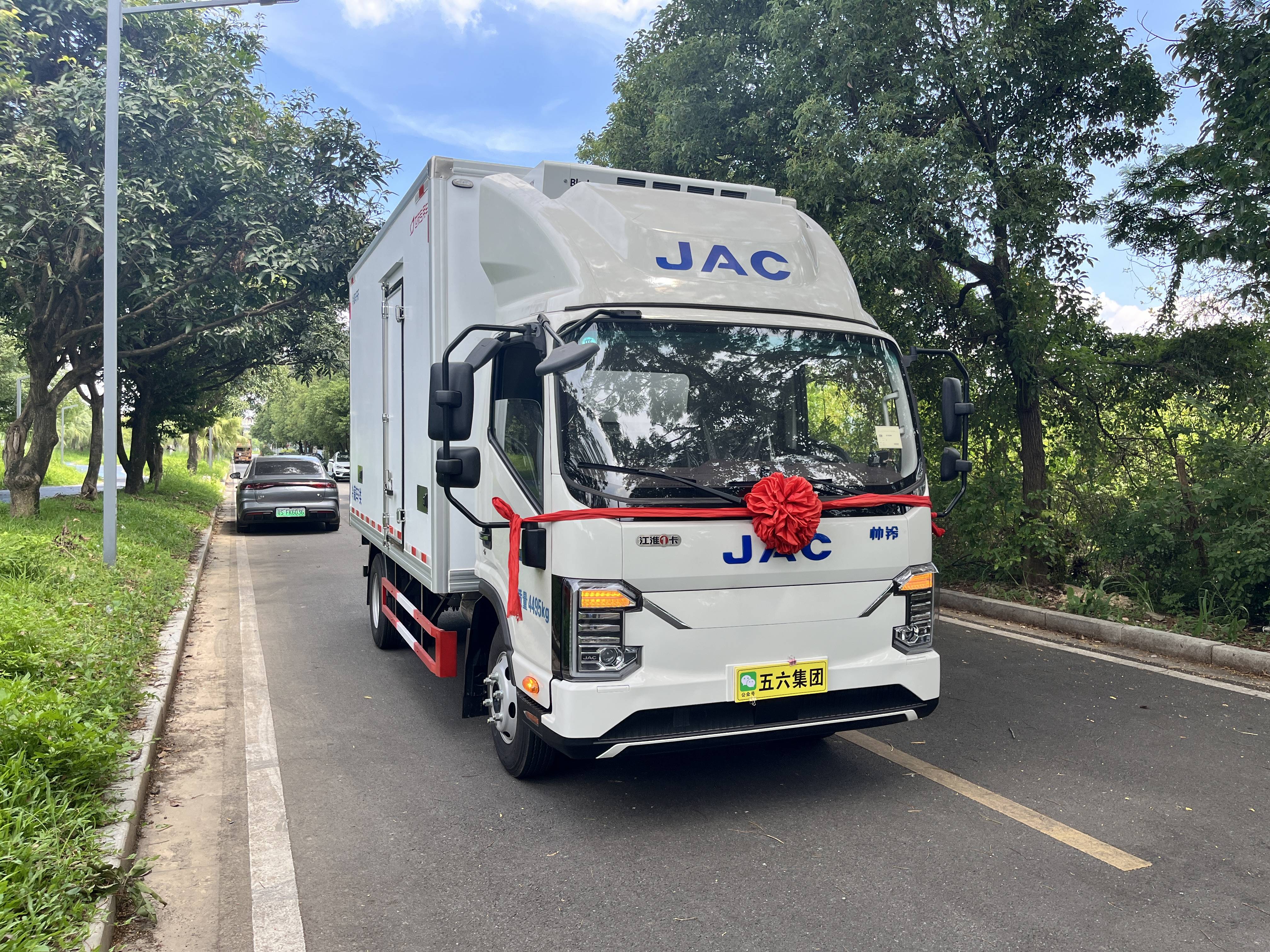 东莞：江淮ES6新能源4米2冷藏车提供100度电与120度电双版本选择_搜狐汽车_搜狐网