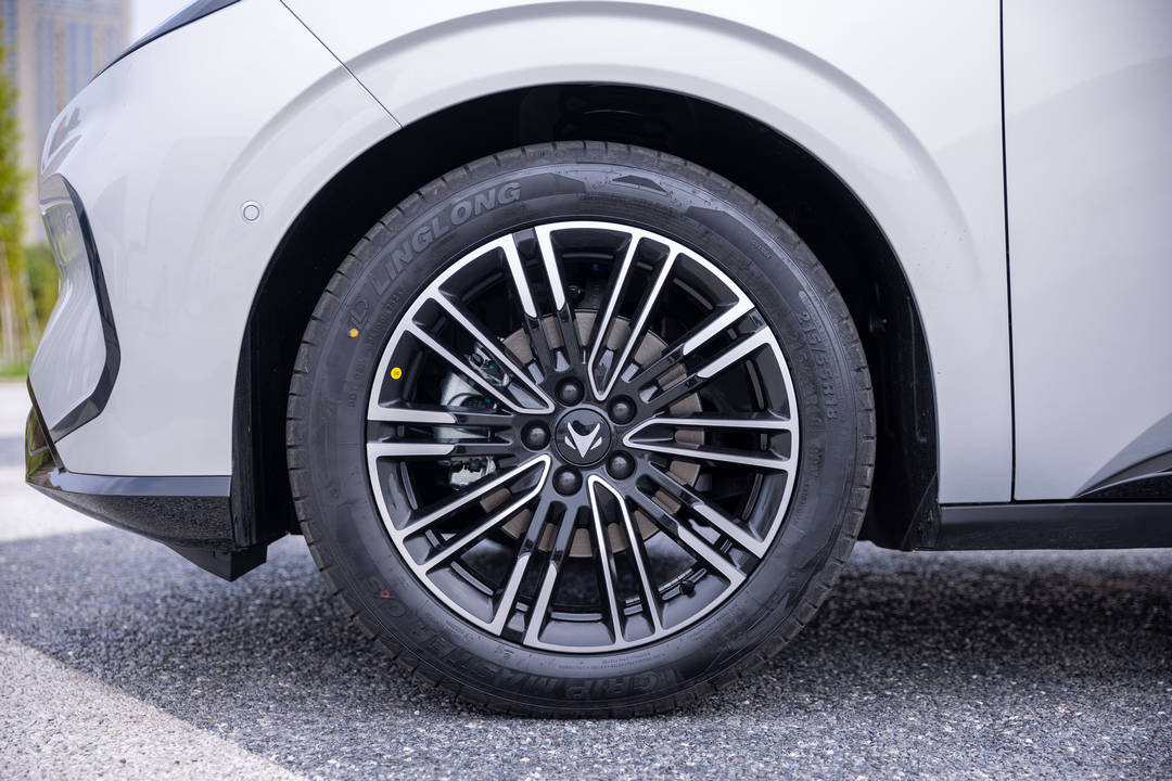 B级空间杀入A0级市场 极狐T1降维打击 预售6.88万元起_搜狐汽车_搜狐网