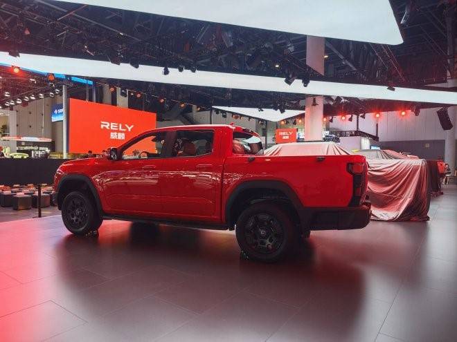 联合引擎｜预售8.88万元起，RELY威麟R08正式亮相2025成都车展_搜狐汽车_搜狐网