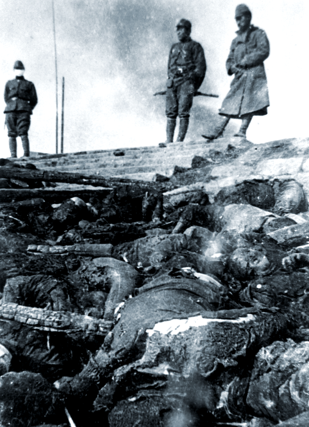 刚看完731出来，阳光都驱不走从后背升起的“寒”，想让更多人记住这一段历史，918、731、南京大屠杀，刻入基因的痛，我不宣扬仇恨，但请不要忘记_孩子_电影