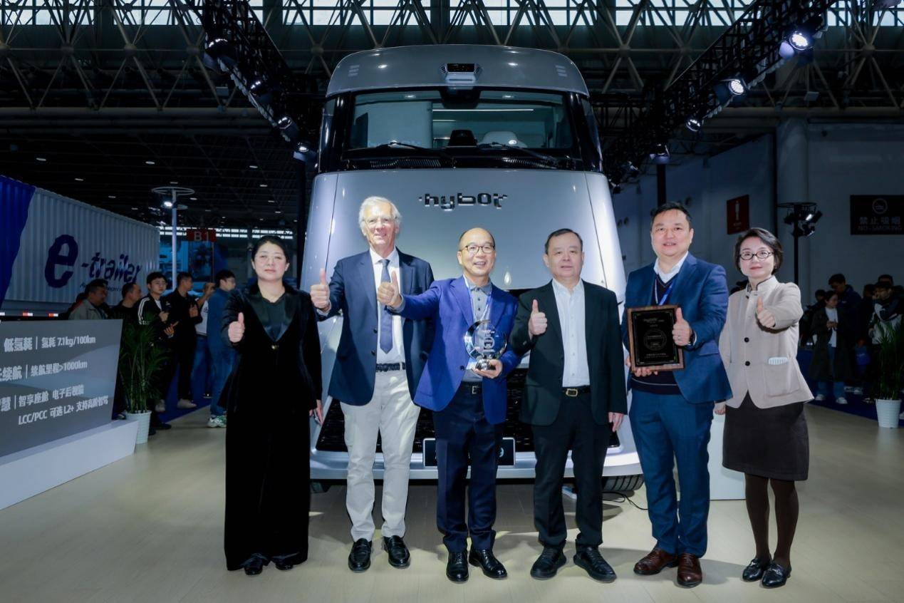 2025商用车展 | 海珀特H49荣获“2026中国年度卡车（CTOY 2026）”桂冠_搜狐汽车_搜狐网