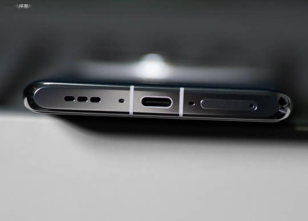 Find X7 Ultra上手评测，屏幕又要抽奖？_Pro_方面_充电