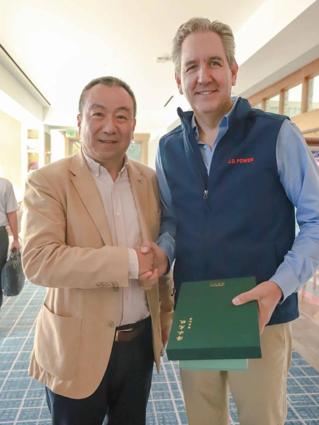 协会资讯 | 中国汽车流通协会会长沈进军与J.D. Power 全球CEO Dave Habiger会面_搜狐汽车_搜狐网