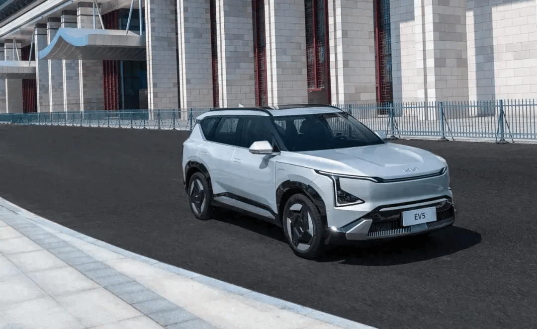 合资纯电SUV再迎“黑马”， 起亚EV5 720长续航版续航超700km！_搜狐汽车_搜狐网