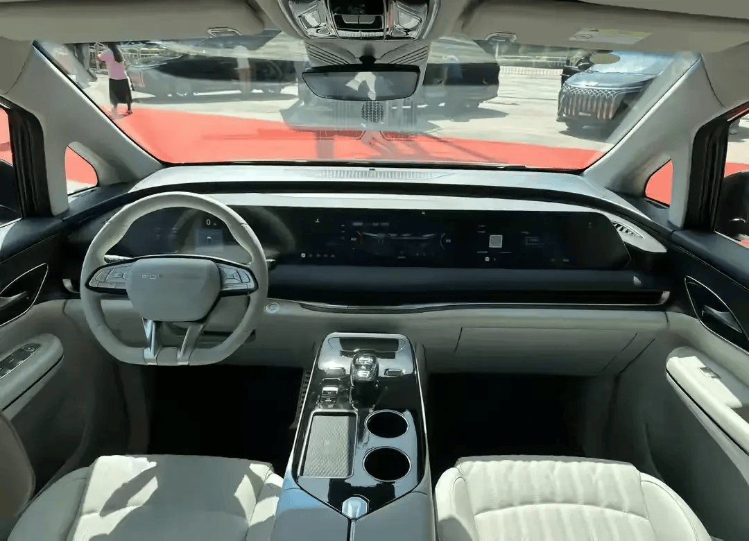 别克GL8最大的竞争对手，星海V9中大型MPV正式上市！_搜狐汽车_搜狐网