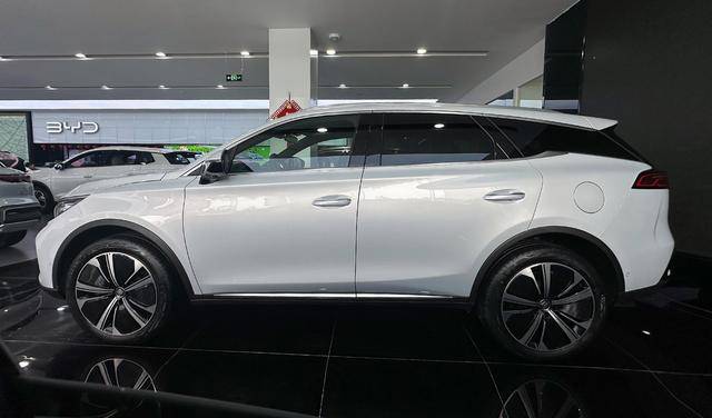 2024 款比亚迪唐 EV 荣耀版 730KM 尊享型：中型 SUV 的亮点解析_搜狐汽车_搜狐网