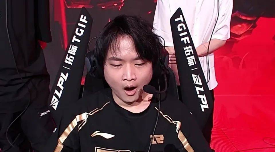 RNG光速淘汰，已被打入冷宫！LGD打脸观众，LPL第一支涅槃队诞生_比赛_队伍_大战队