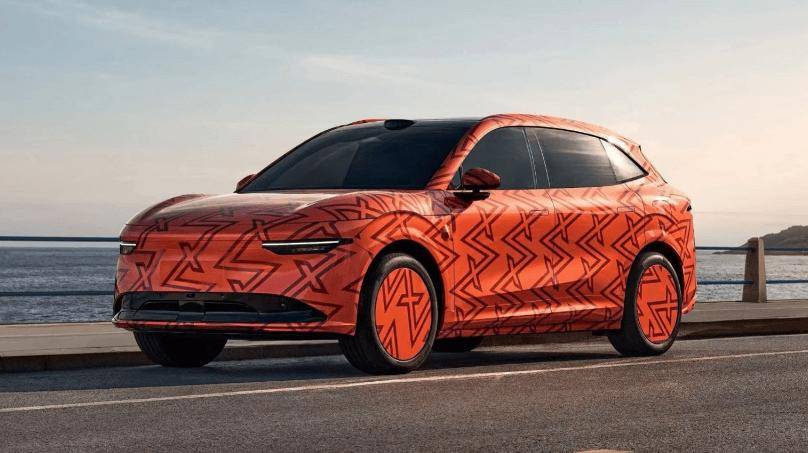 极氪首款家用 SUV新车型CX1e伪装照流出，或为“极氪 007 兄弟车型”_搜狐汽车_搜狐网