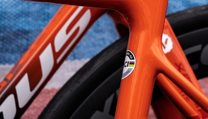 你知道自行车上的“UCI标识”代表着什么含义吗？_搜狐汽车_搜狐网