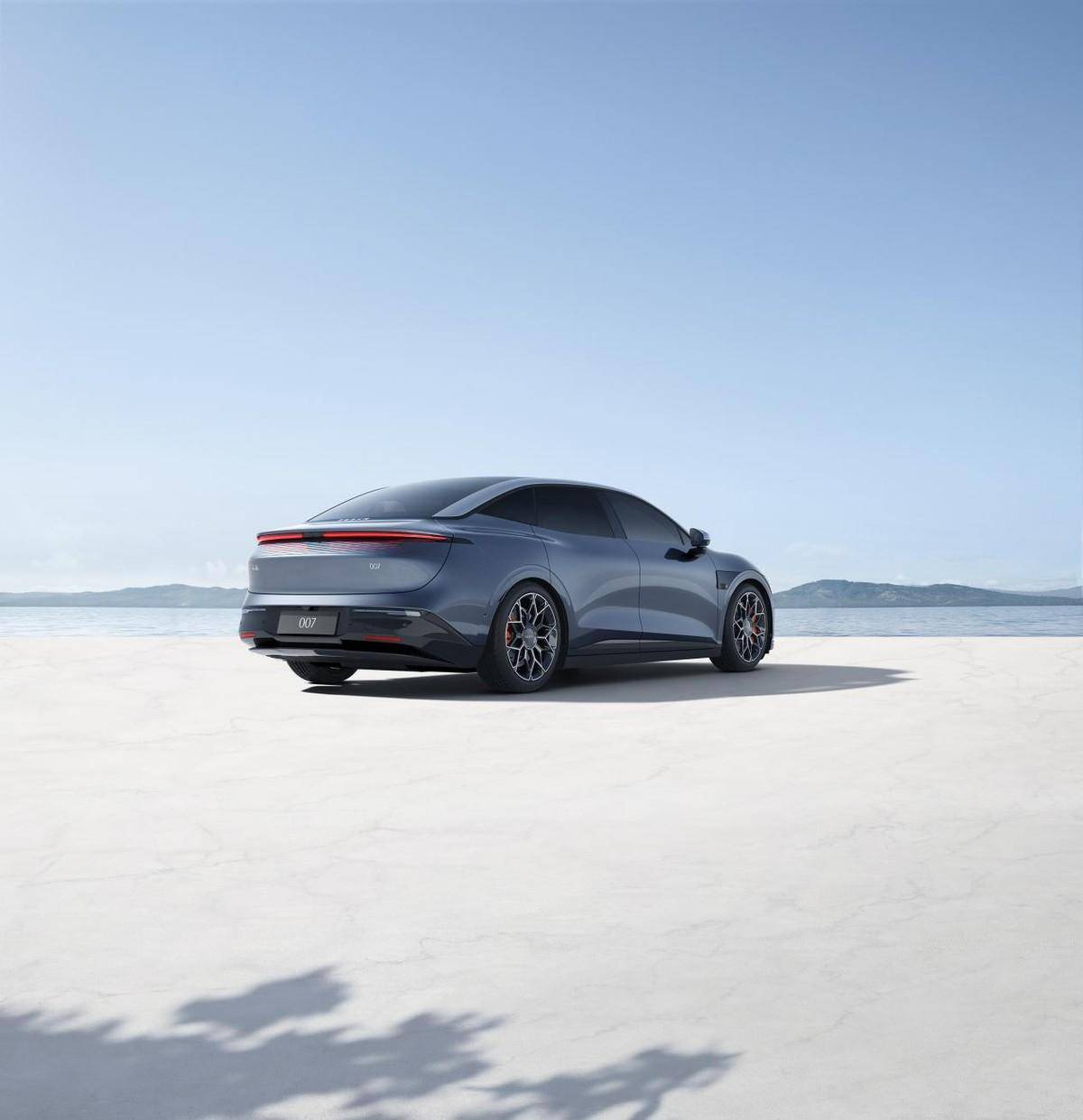 谁才是真正的新能源王者？25款极氪007和Model3性能版对比_搜狐汽车_搜狐网