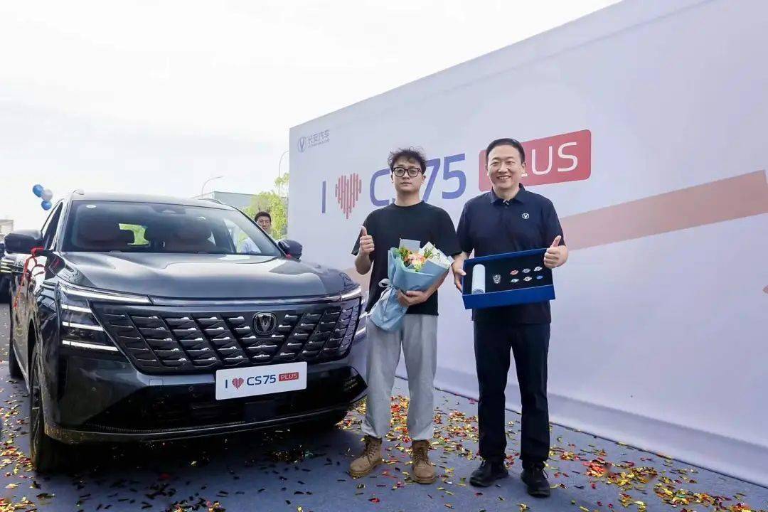 12.19万起！1.5T+8AT，三联屏，还有一键泊车？_搜狐汽车_搜狐网