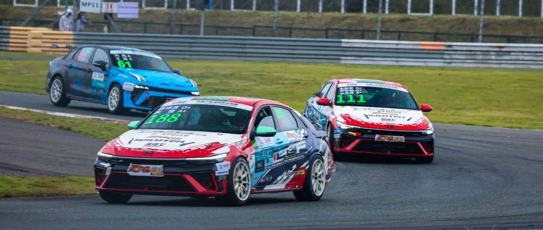 CTCC株洲站A-2组：CRS刹森Racing包揽冠亚季军_国际赛车场_比赛_回合