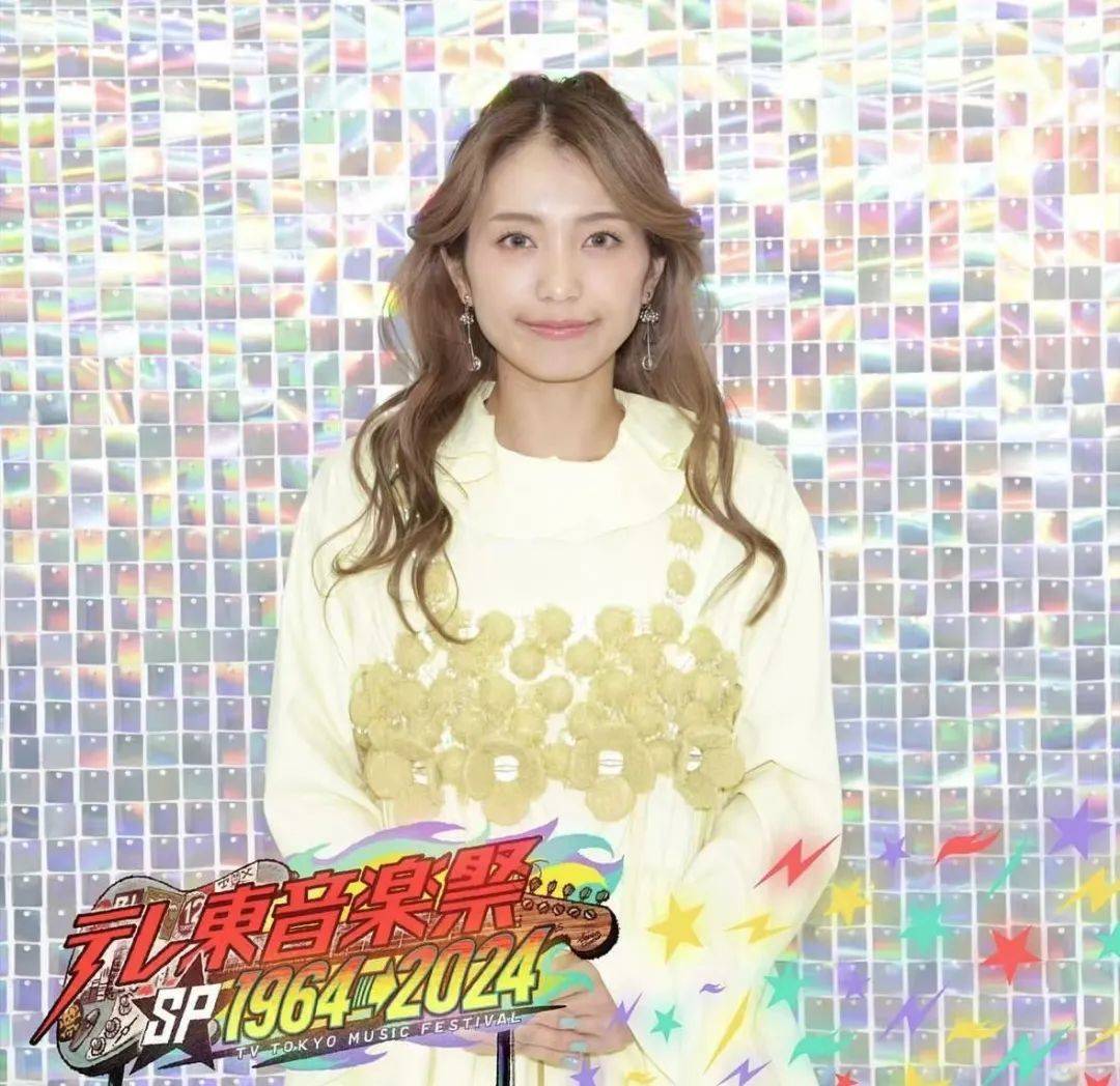 有被这个造型狙到！_miwa_发型_样子