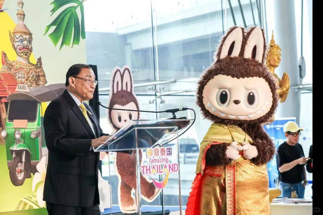 介绍下，她才是东南亚顶流女明星_Labubu_玛特_cr