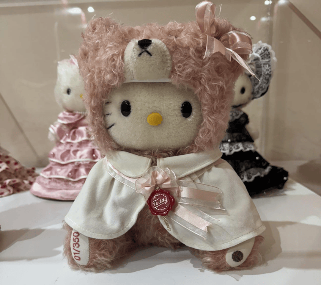 Hello Kitty 50周年：探究日本“卡哇伊”文化的经典符号_形象_全球_成为了