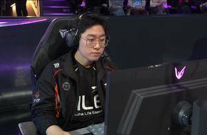 HLE节后首战轻松击败DRX！Zeus大秀冰鸟上单_上野_开局_GenG