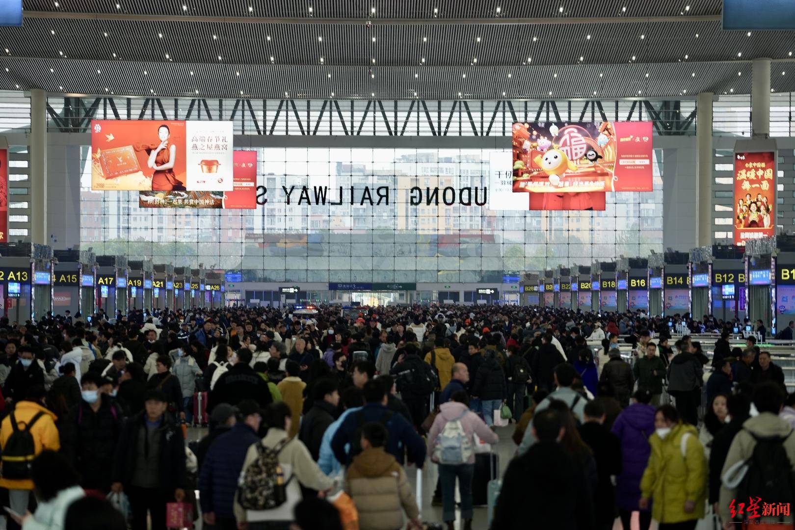 1995.6万人次，172.1亿元！这个春节，成都太“热”了！ -6park.com