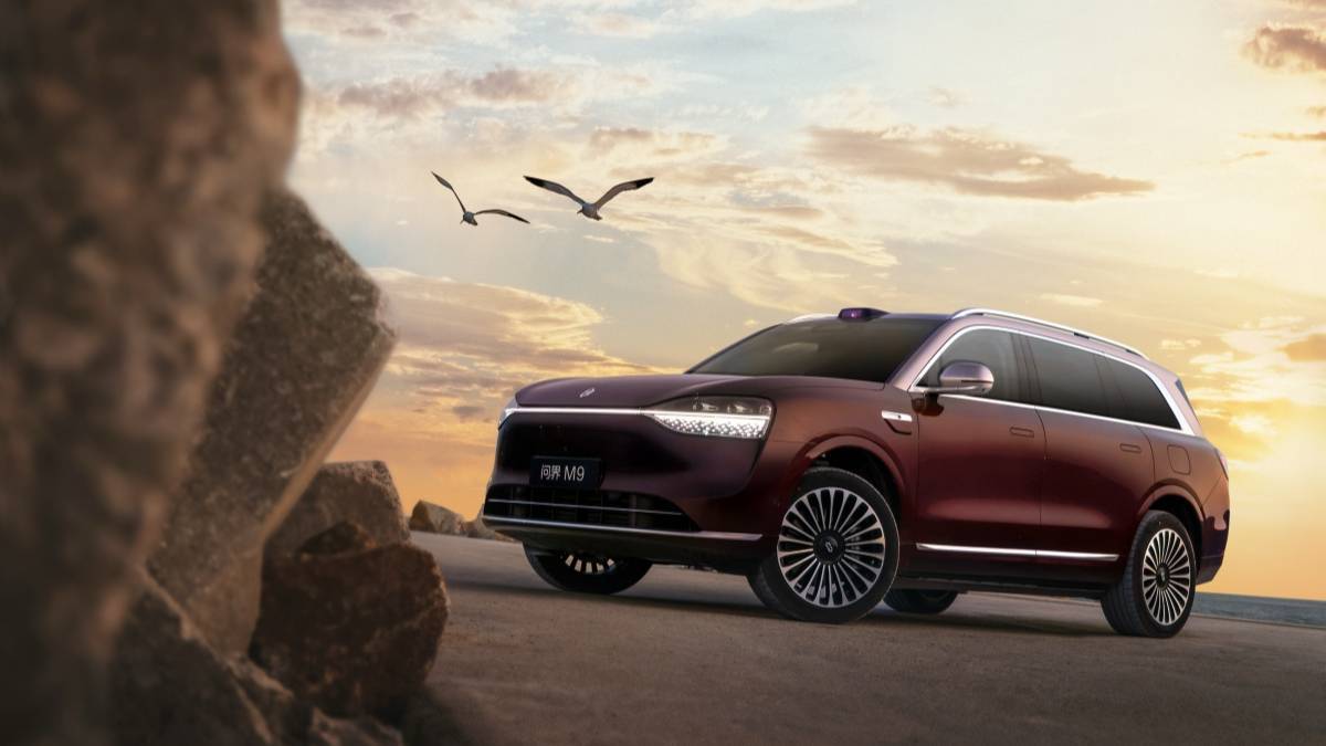 鸿蒙智行重磅上新！问界 M9 46.98 万元起……_搜狐汽车_搜狐网