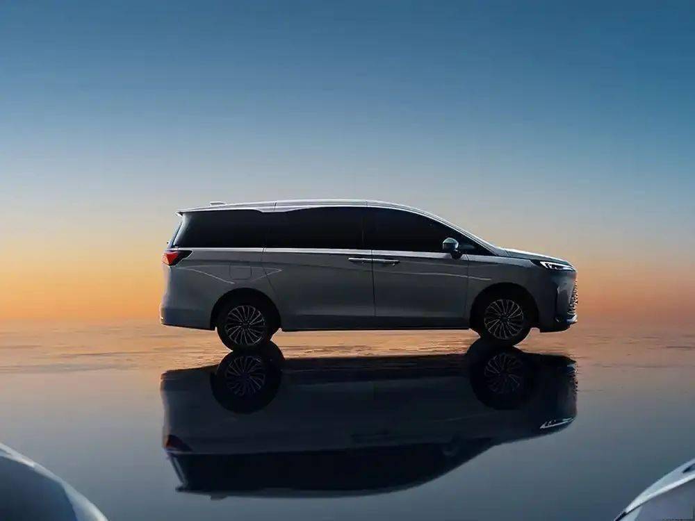 别克GL8陆尚官图发布，真龙插混+时尚设计，30万级MPV新选择！_搜狐汽车_搜狐网