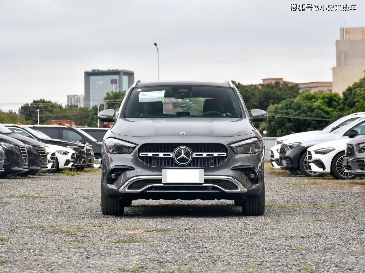 奔驰GLA新款上市，时尚外观配2.0T+48V轻混，亲民售价引关注！_搜狐汽车_搜狐网