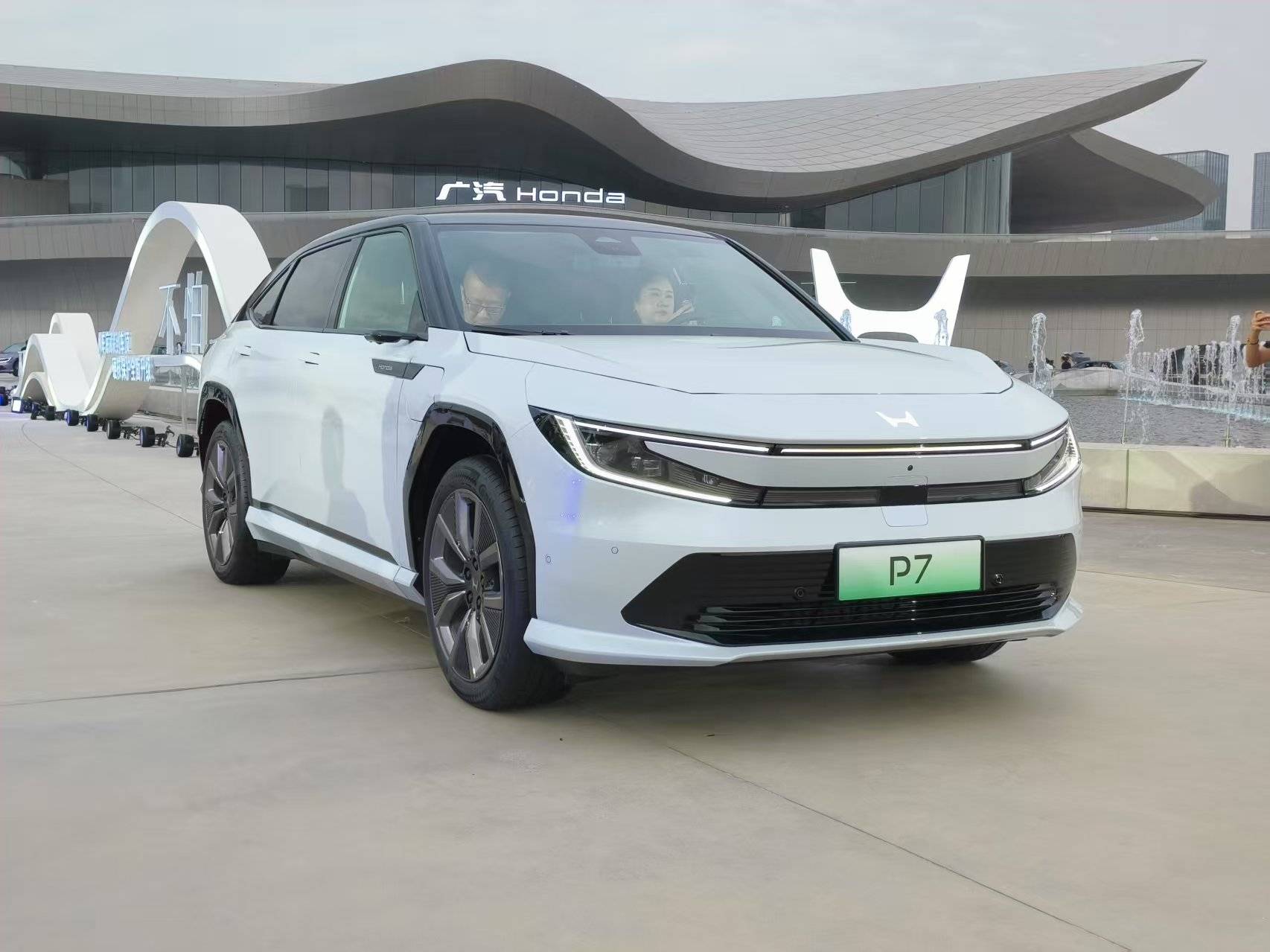 广汽本田P7售价19.99万起，CLTC续航至高650km_搜狐汽车_搜狐网