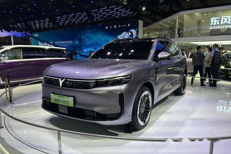 上海车展岚图FREE新款亮相，华为ADS4.0智能驾驶系统成焦点_搜狐汽车_搜狐网
