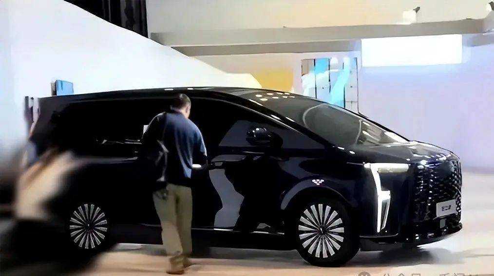 奇瑞星纪元E08：高端MPV新宠，5.3米车身挑战合资品牌地位？_搜狐汽车_搜狐网