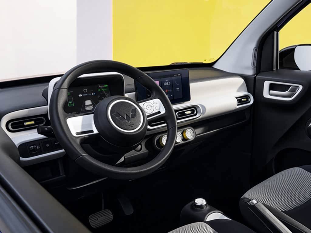 第三代宏光MINIEV青春版最新购车政策出炉 置换补贴价3.68万_搜狐汽车_搜狐网