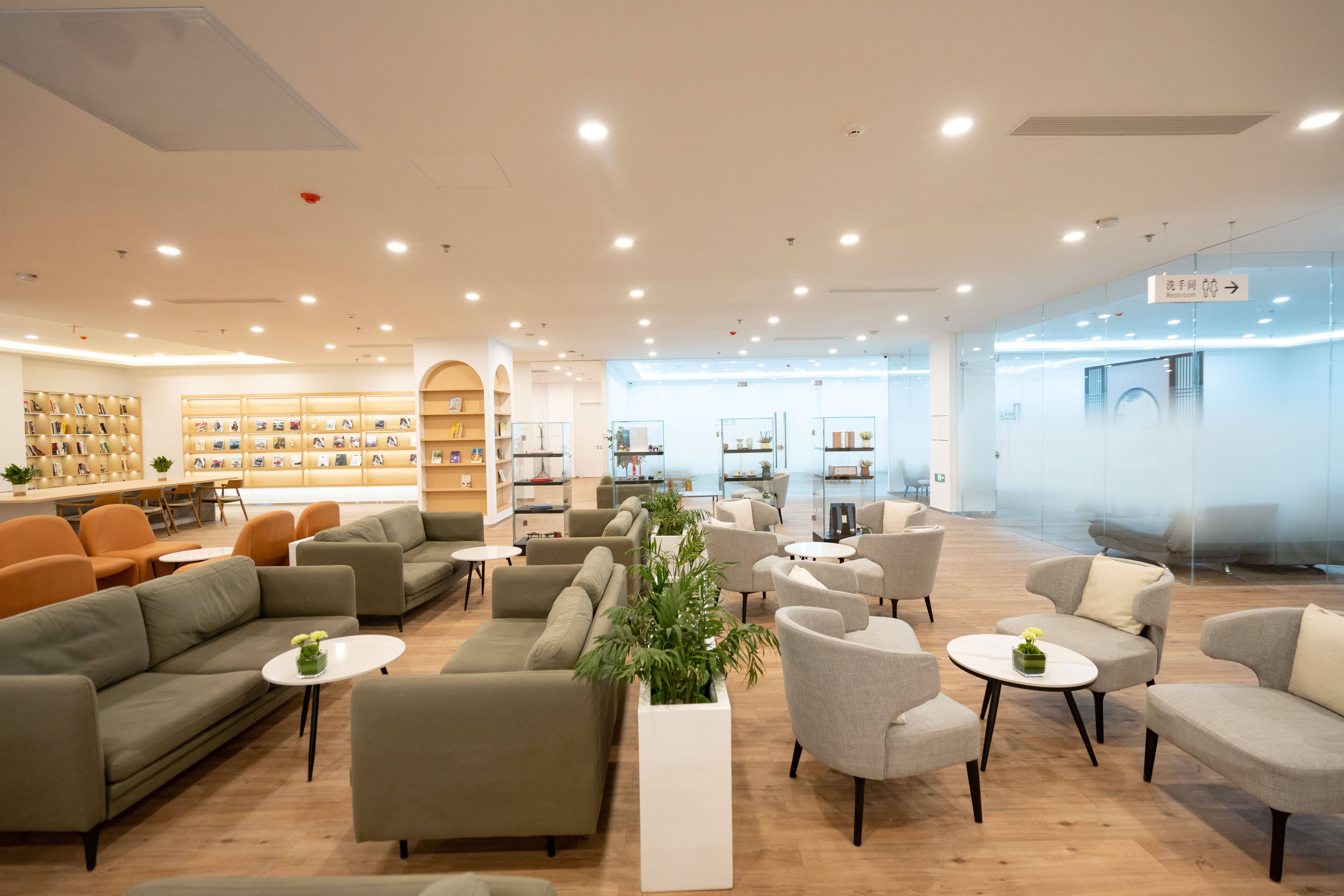 青岛奔驰4S店维修与试驾服务全解析：哪家更靠谱？_搜狐汽车_搜狐网