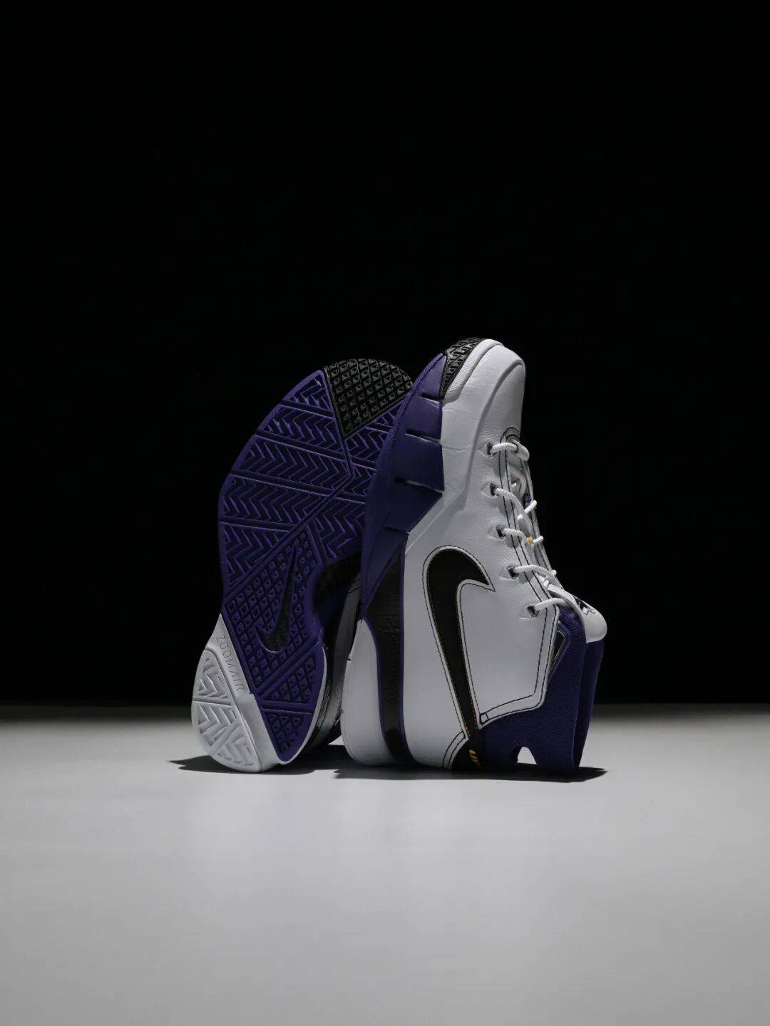 致敬传奇 | Nike Kobe 1 Protro "81 Points" 限量发售_比赛_Bryant_经典